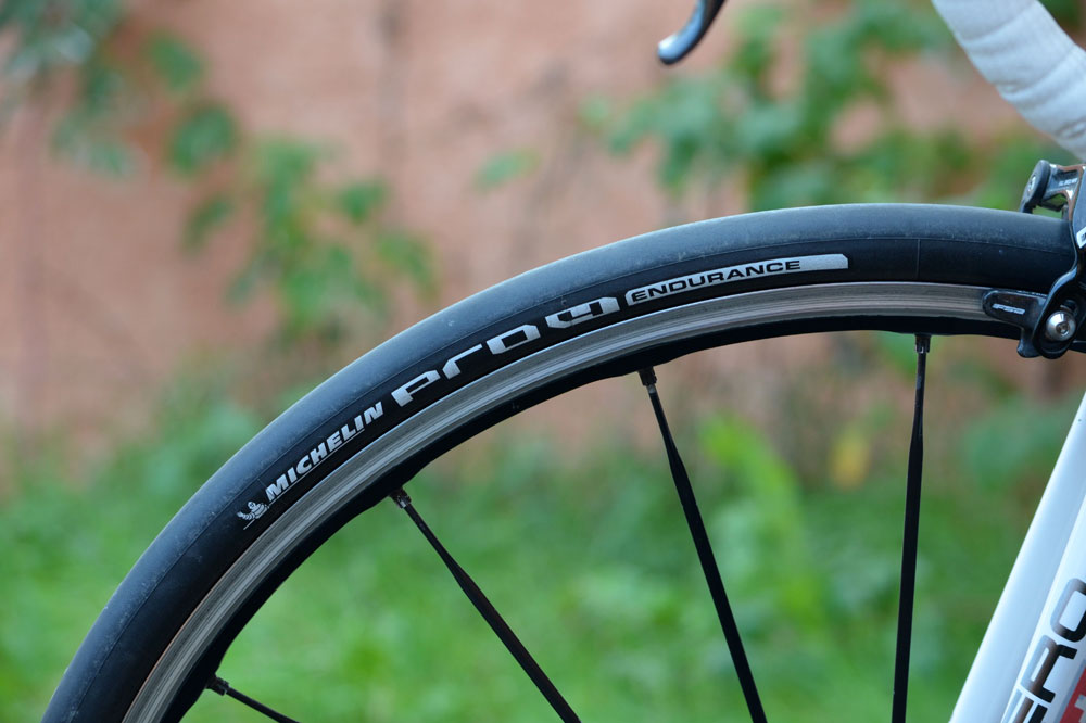 Test des pneus Michelin Pro4 Endurance - Velo 101