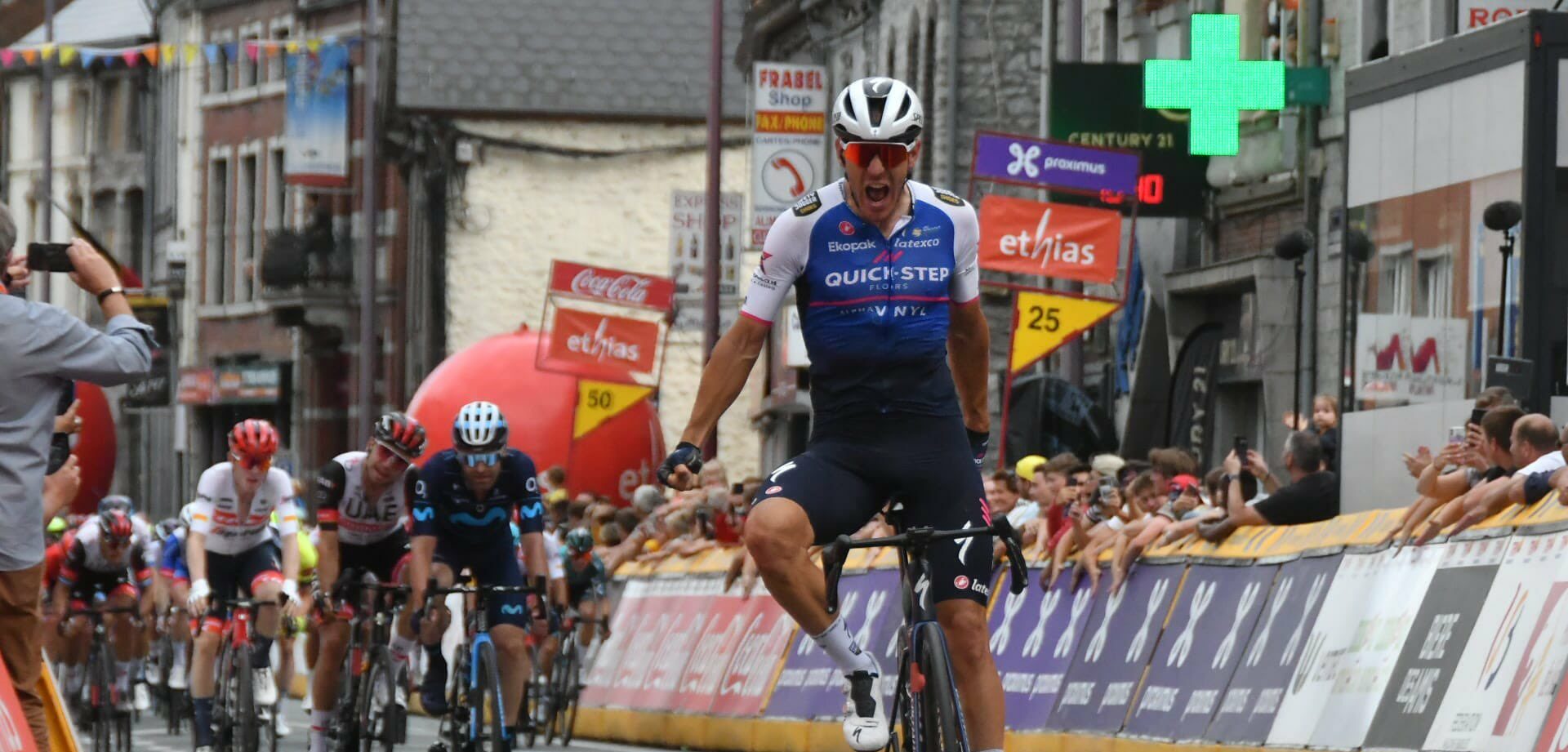 Tour de Wallonie : Corbin Strong empoche la 1ʳᵉ étape - Velo 101