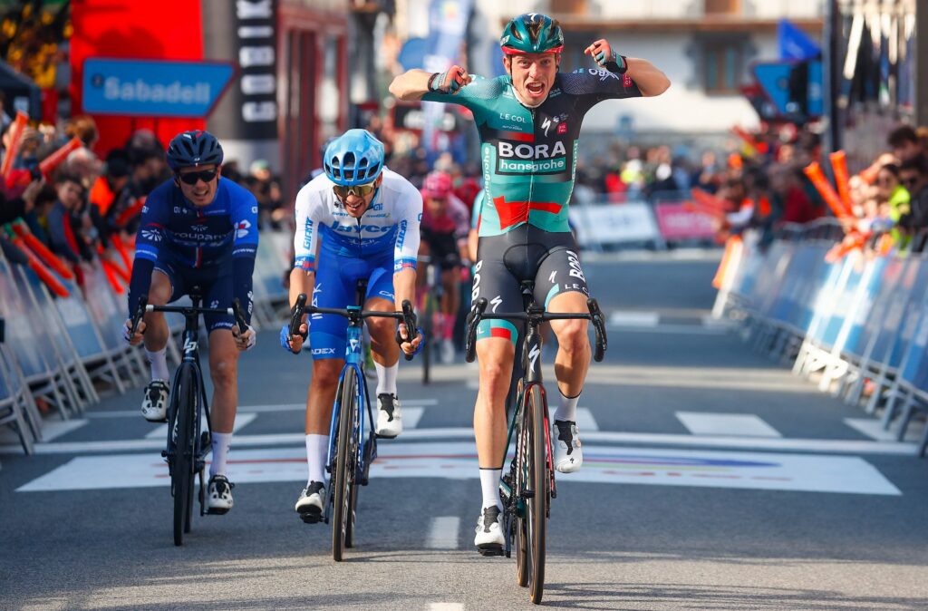Tour du Pays Basque : Schelling remporte la deuxième étape dans un ...