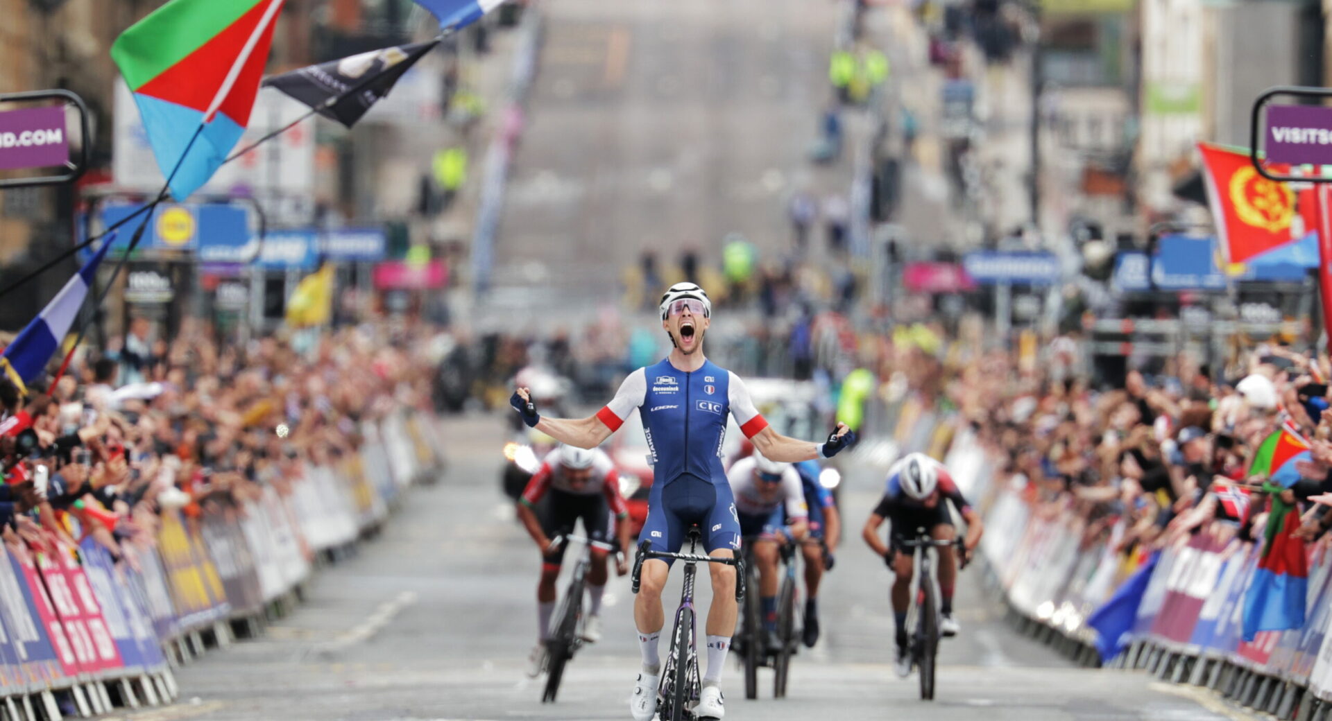 Remco Evenepoel conserve son titre de champion du monde du CLM - Velo 101