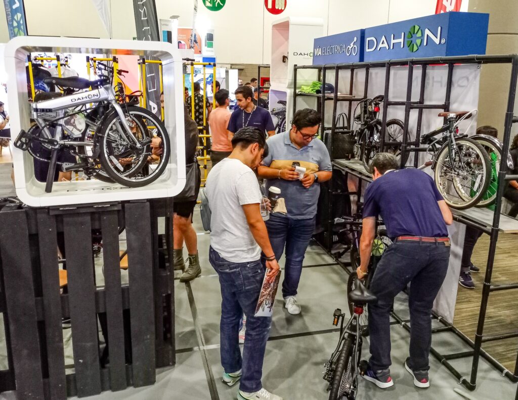 Bici Expo México 2023 : Dahon présente ses nouveaux E-Bikes pliants - Velo 101