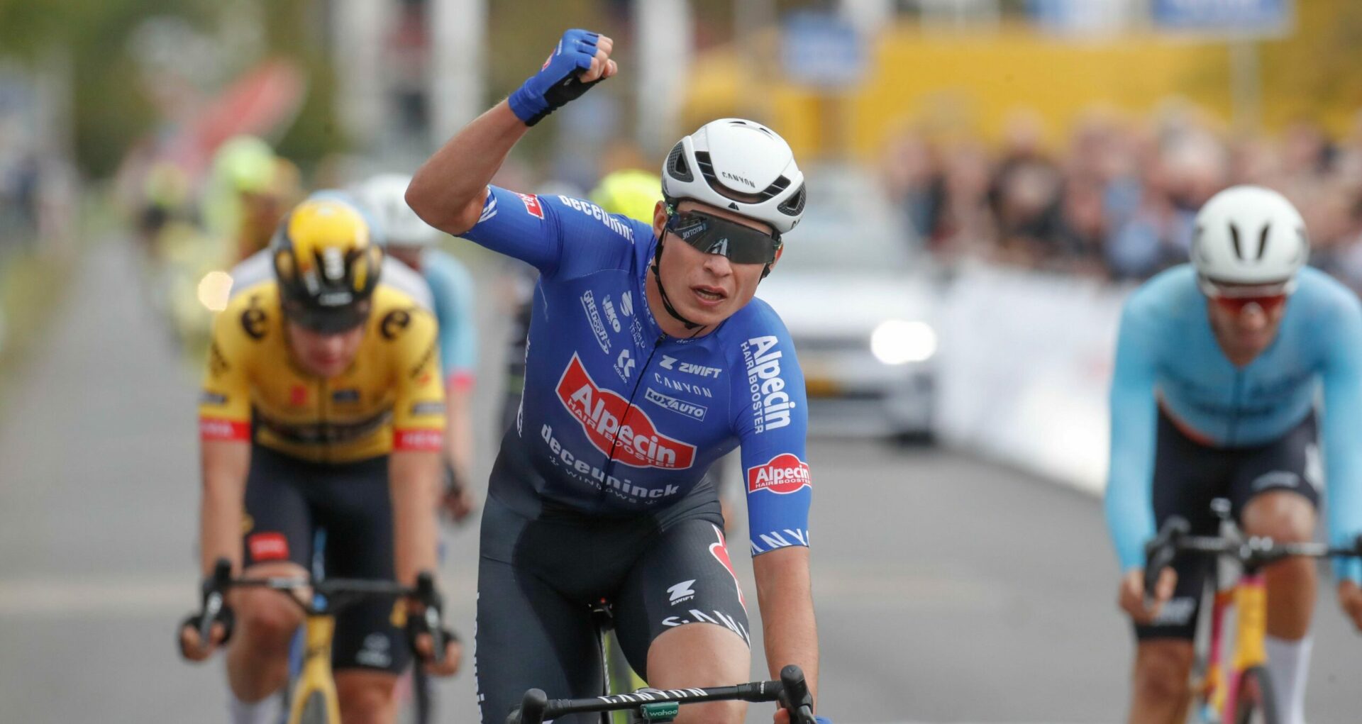 Elfstedenrace : Jasper Philipsen devance Olav Kooij - Velo 101