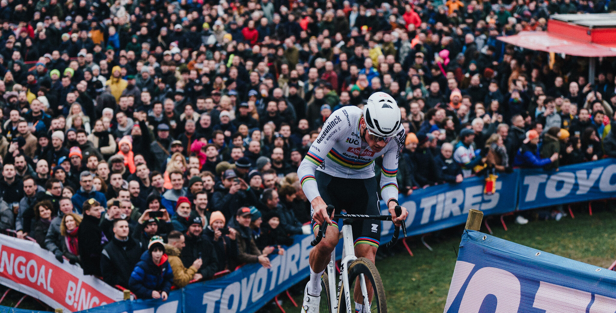 CDM Cyclo-cross Anvers : Mathieu Van der Poel intouchable - Velo 101