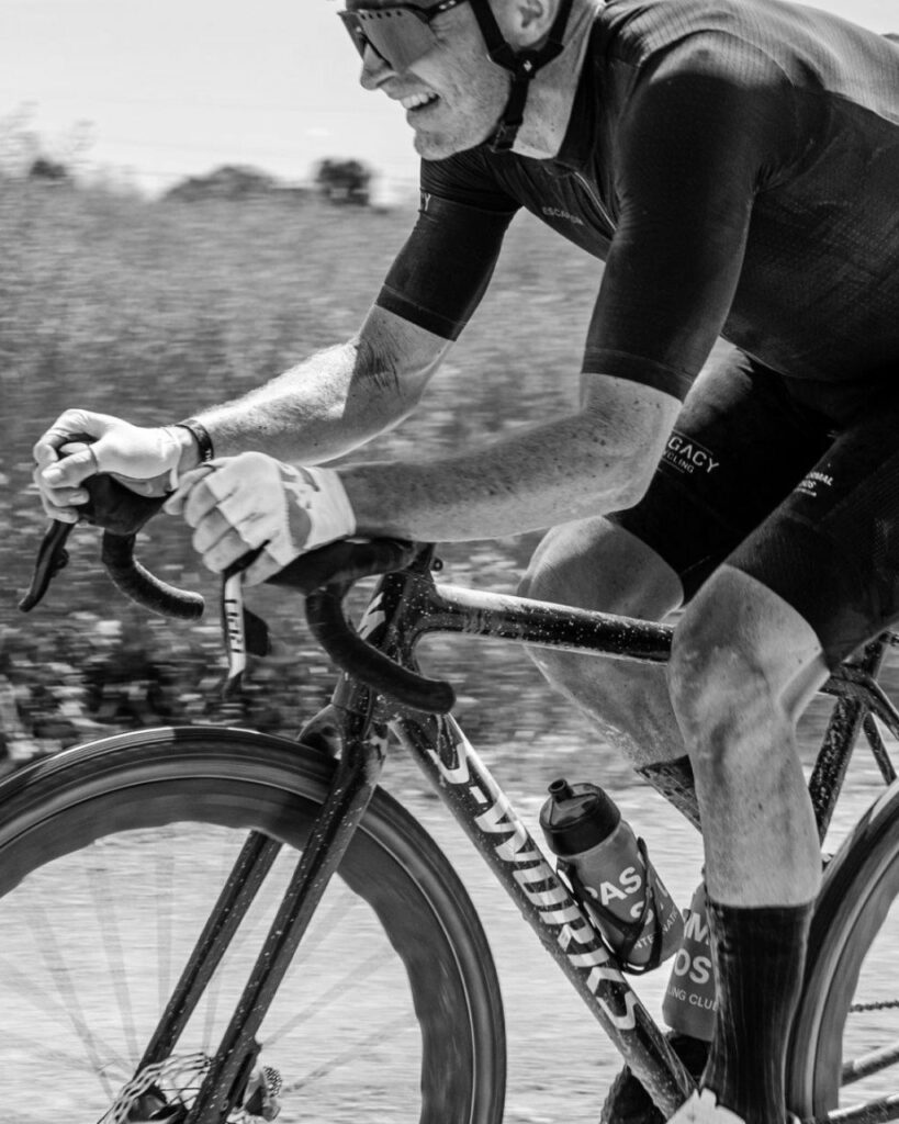 PAS Racing 2024 : Lancement de la nouvelle équipe gravel par Pas Normal ...