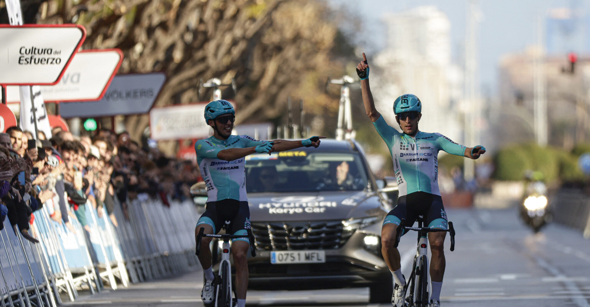 3ème étape Tour de Valence : Andrew August opportuniste - Velo 101