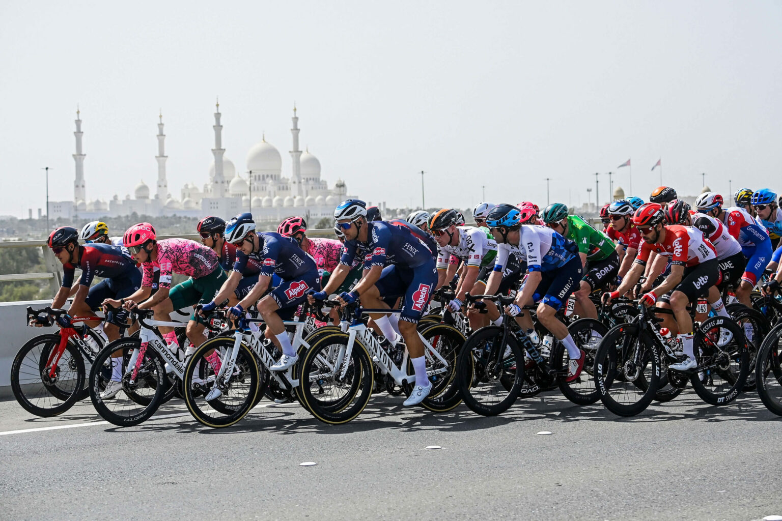 UAE Tour 2025 : parcours, favoris, diffusion TV - Velo 101
