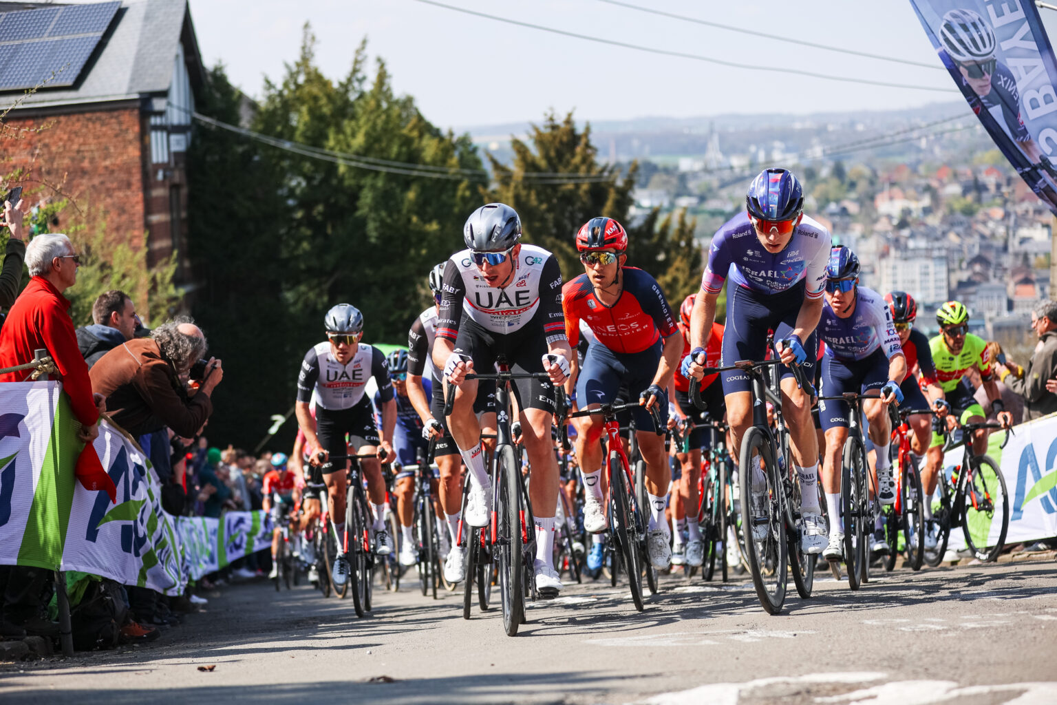 Flèche Wallonne Femmes 2025 : Puck Pieterse triomphe - Velo 101