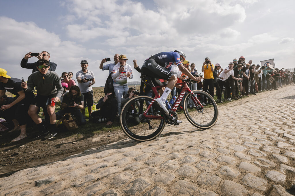Le parcours et les favoris de Paris-Roubaix - Velo 101