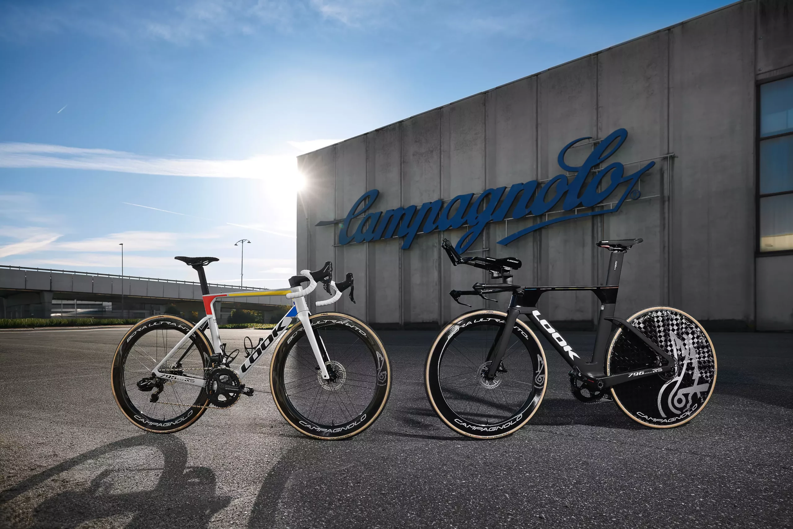 Lancement exclusif : Édition Limitée du Tarmac SL8 "Project Black ...