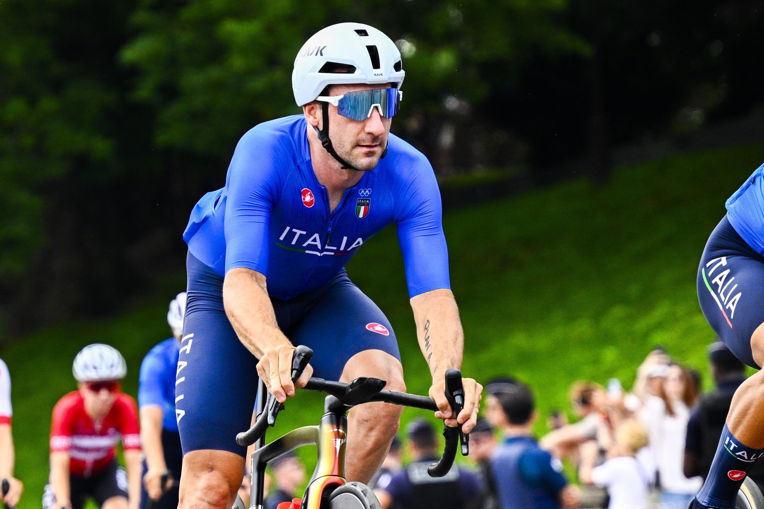 Présentation de l'équipe UAE Team Emirates - XRG 2025 - Velo 101