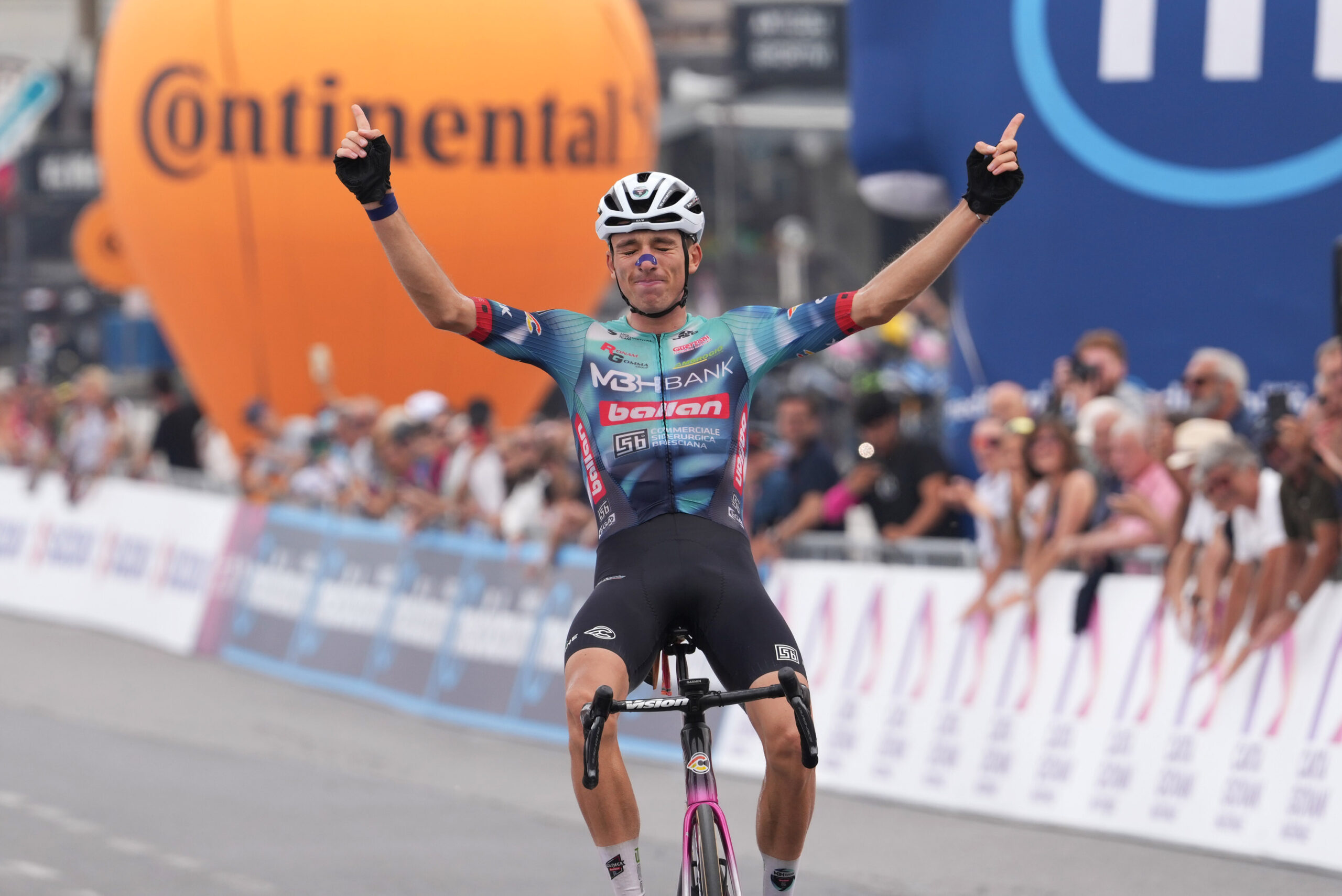 7ᵉ étape Giro Next Gen : Pavel Novák vainqueur, Jarno Widar perd gros ...