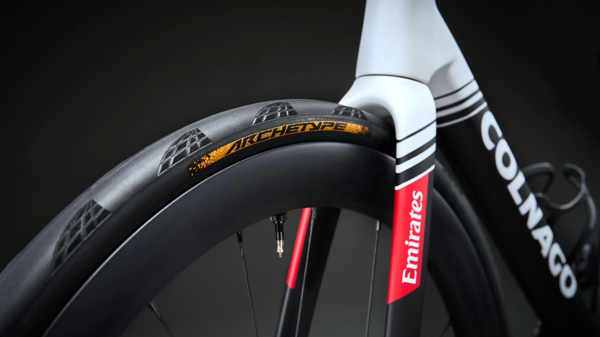 LEON Frameworks : L'art de l'innovation et titane imprimé en 3D - Velo 101