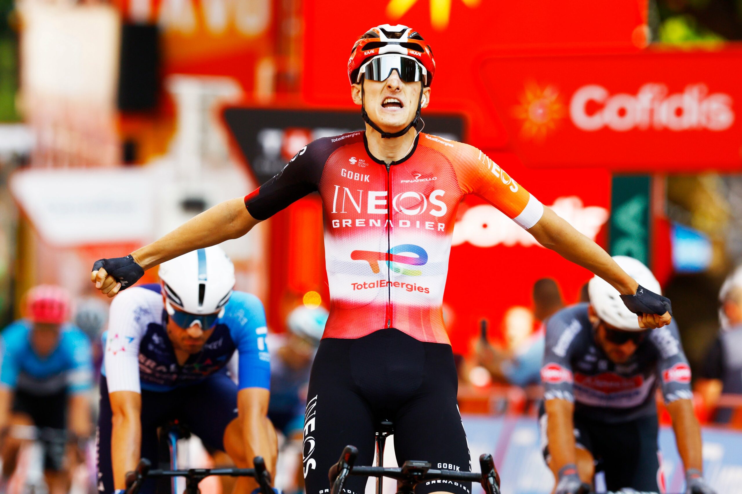 4ᵉ étape La Vuelta : Ben Turner s'impose à Voiron, Gaudu en rouge ...