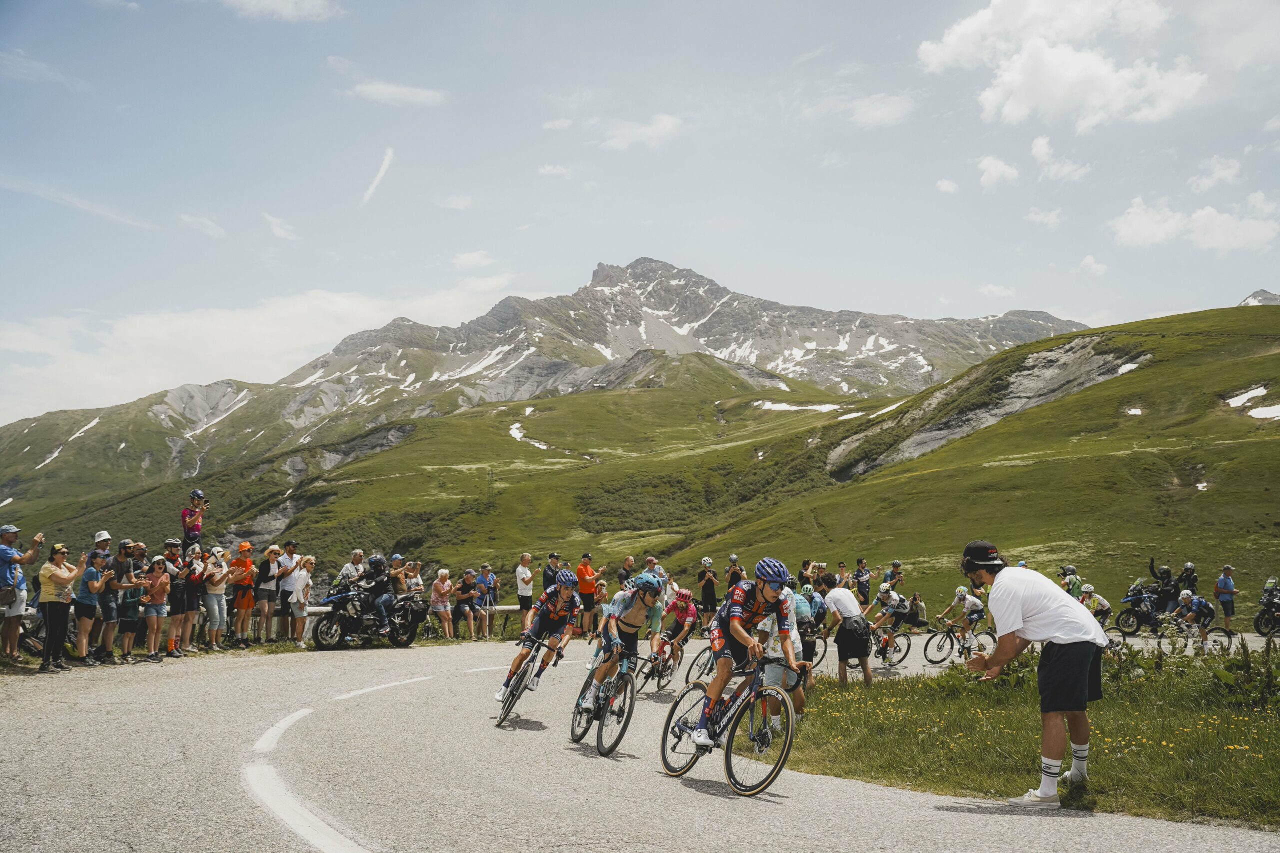 Tour Auvergne-Rhône-Alpes : la Visma | Lease a Bike remporte le CLM par ...